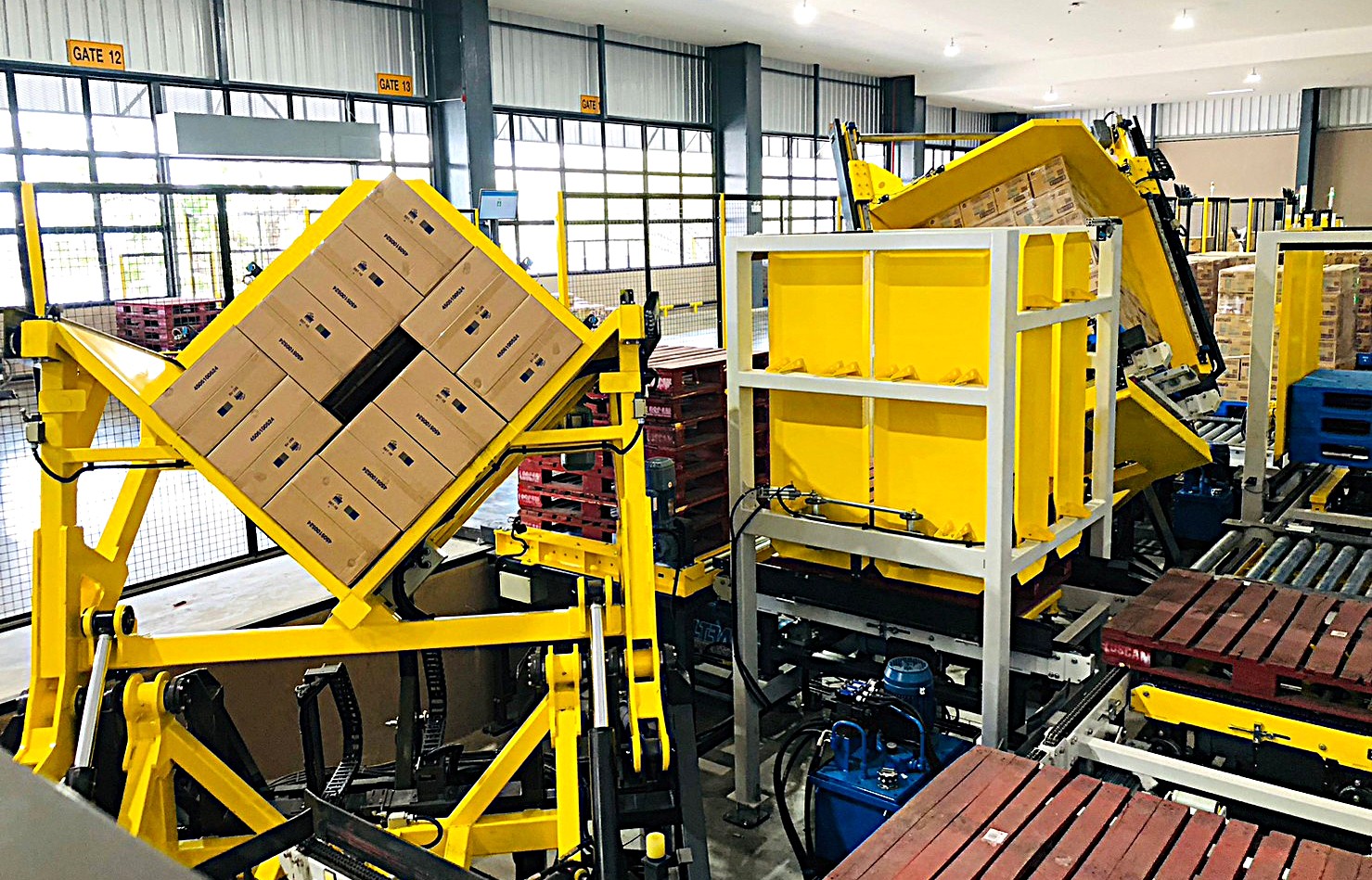 AUTO PALLET CHANGER - menammechanika